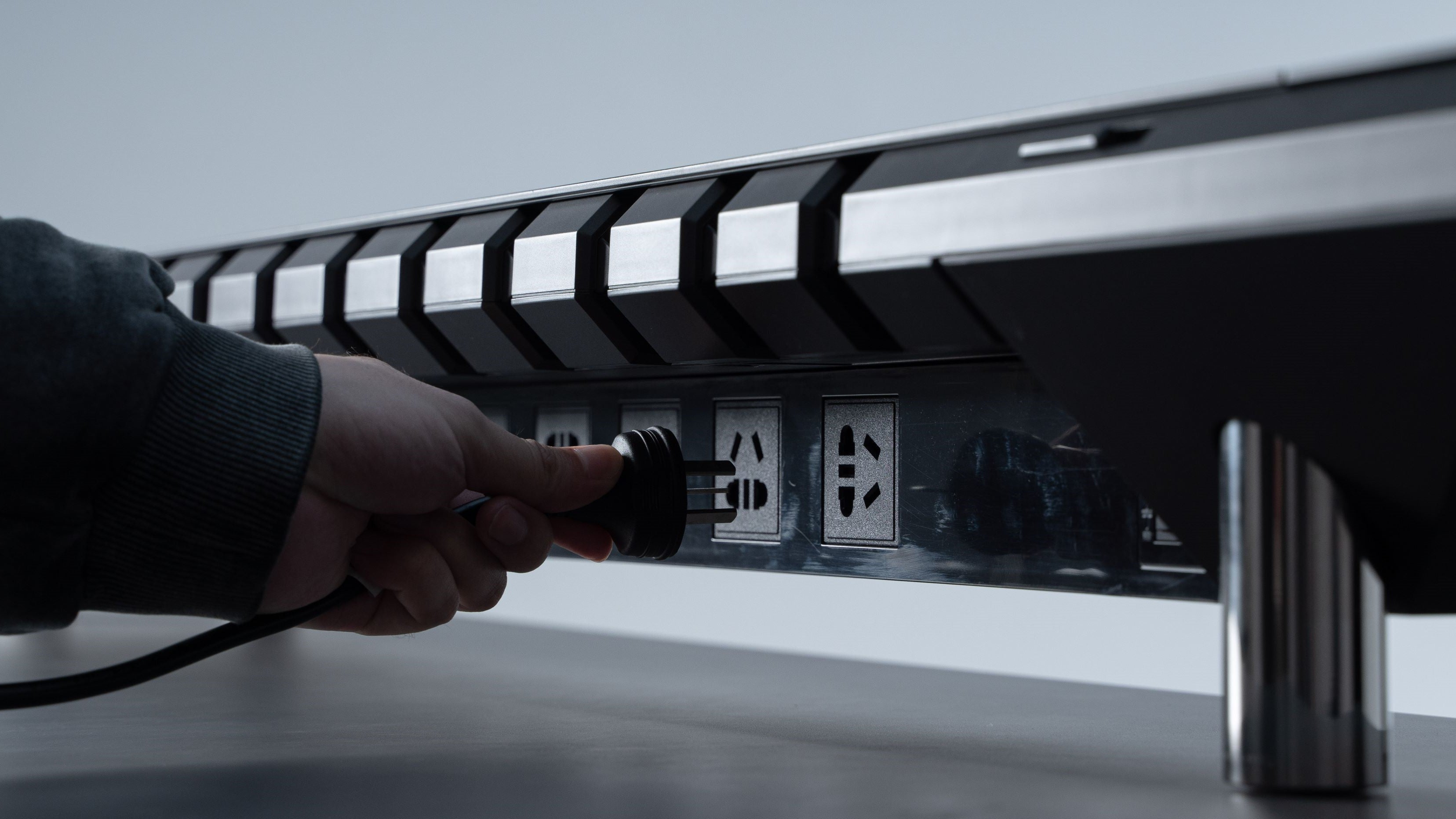 Hexcal Studio Now Available for Pre-Order in EU, UK, and AU