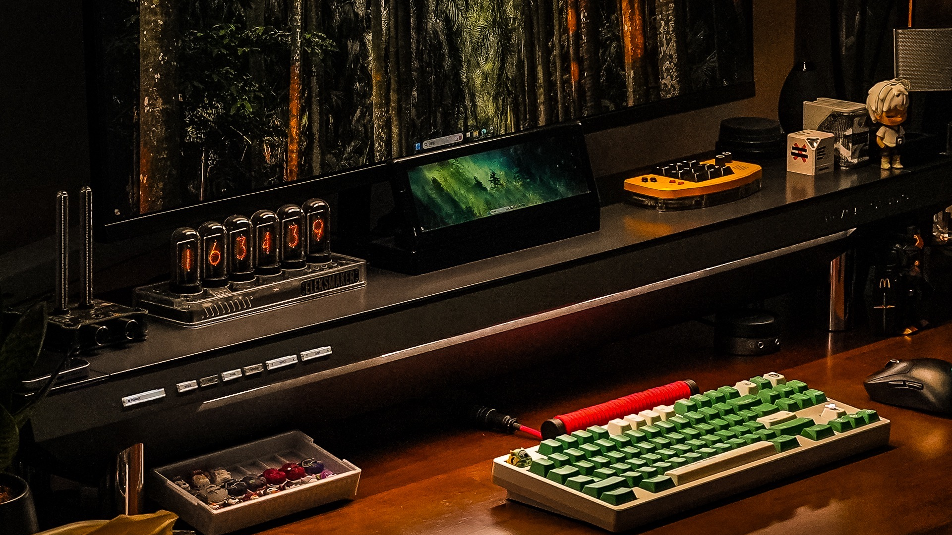 Mejora la configuración de tu escritorio para la Pascua de 2024 con la